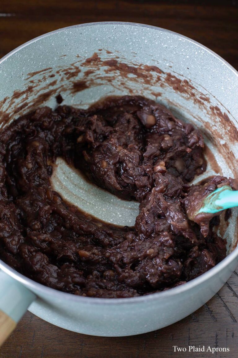 Instant Pot Sweet Azuki Bean Paste | Two Plaid Aprons