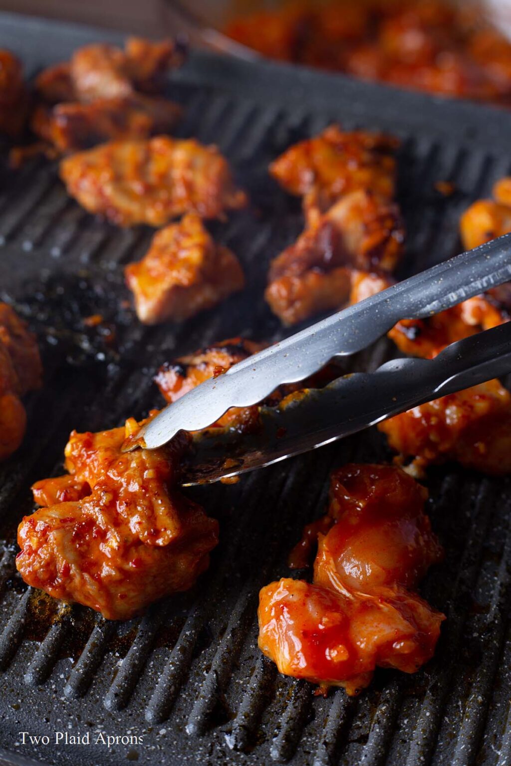 Spicy Korean BBQ Chicken Rice Bowl | Two Plaid Aprons