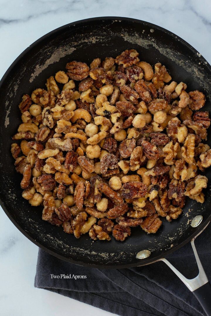 Easy Spiced Nuts | Two Plaid Aprons