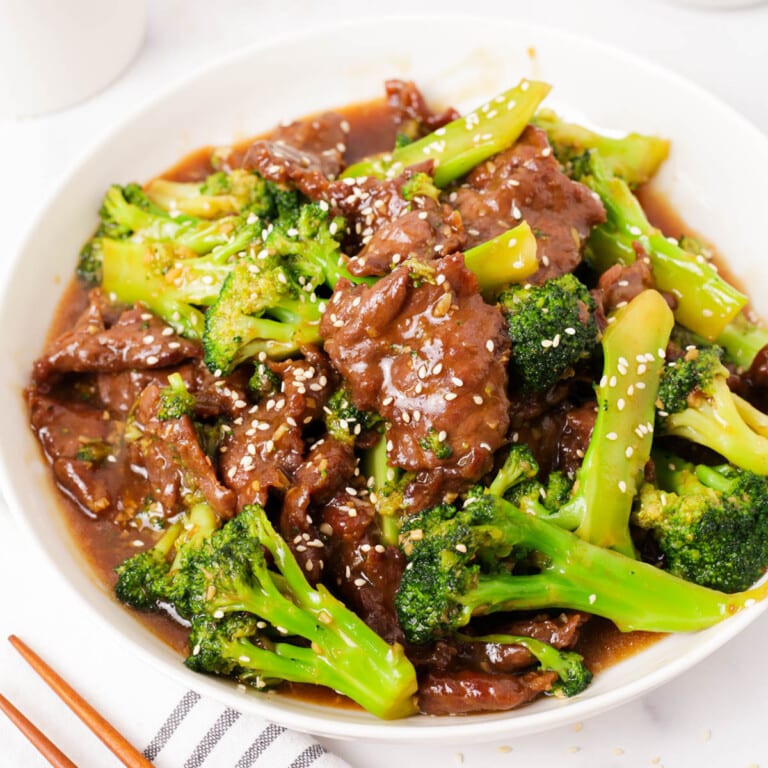 Beef and Broccoli | Two Plaid Aprons