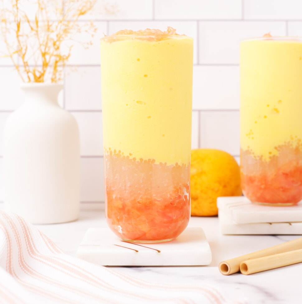 Mango Pomelo Sago (杨枝甘露) | Two Plaid Aprons
