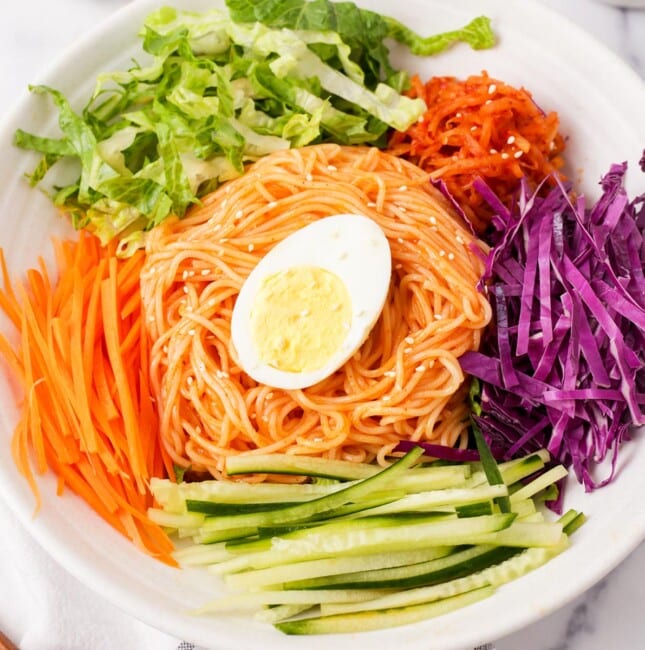Bibim Guksu (Korean Spicy Mixed Noodles) | Two Plaid Aprons