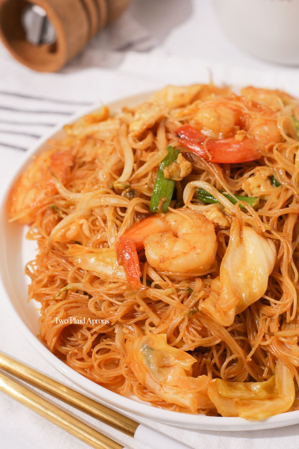 Bihun Goreng (Stir Fried Rice Noodle) | Two Plaid Aprons