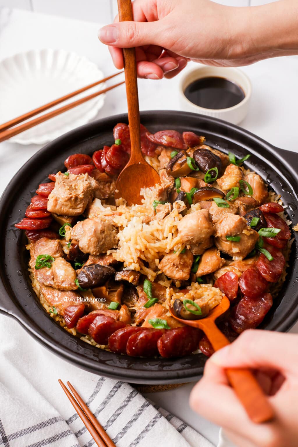 Claypot Chicken Rice (煲仔饭) | Two Plaid Aprons