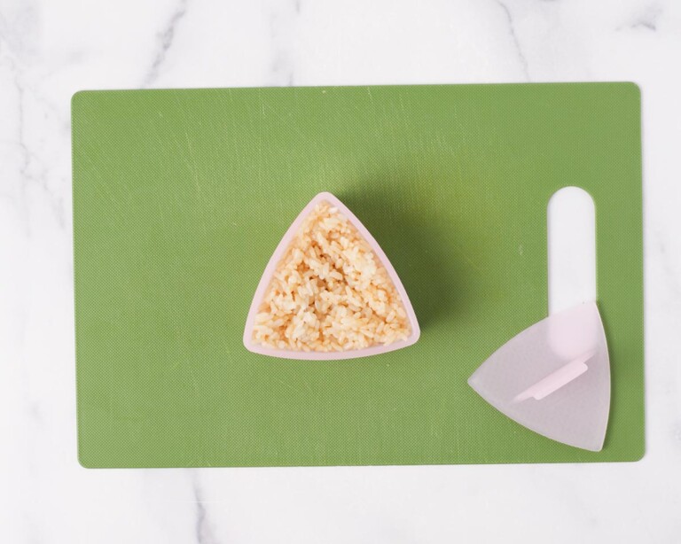 Yaki Onigiri (Grilled Rice Balls) | Two Plaid Aprons